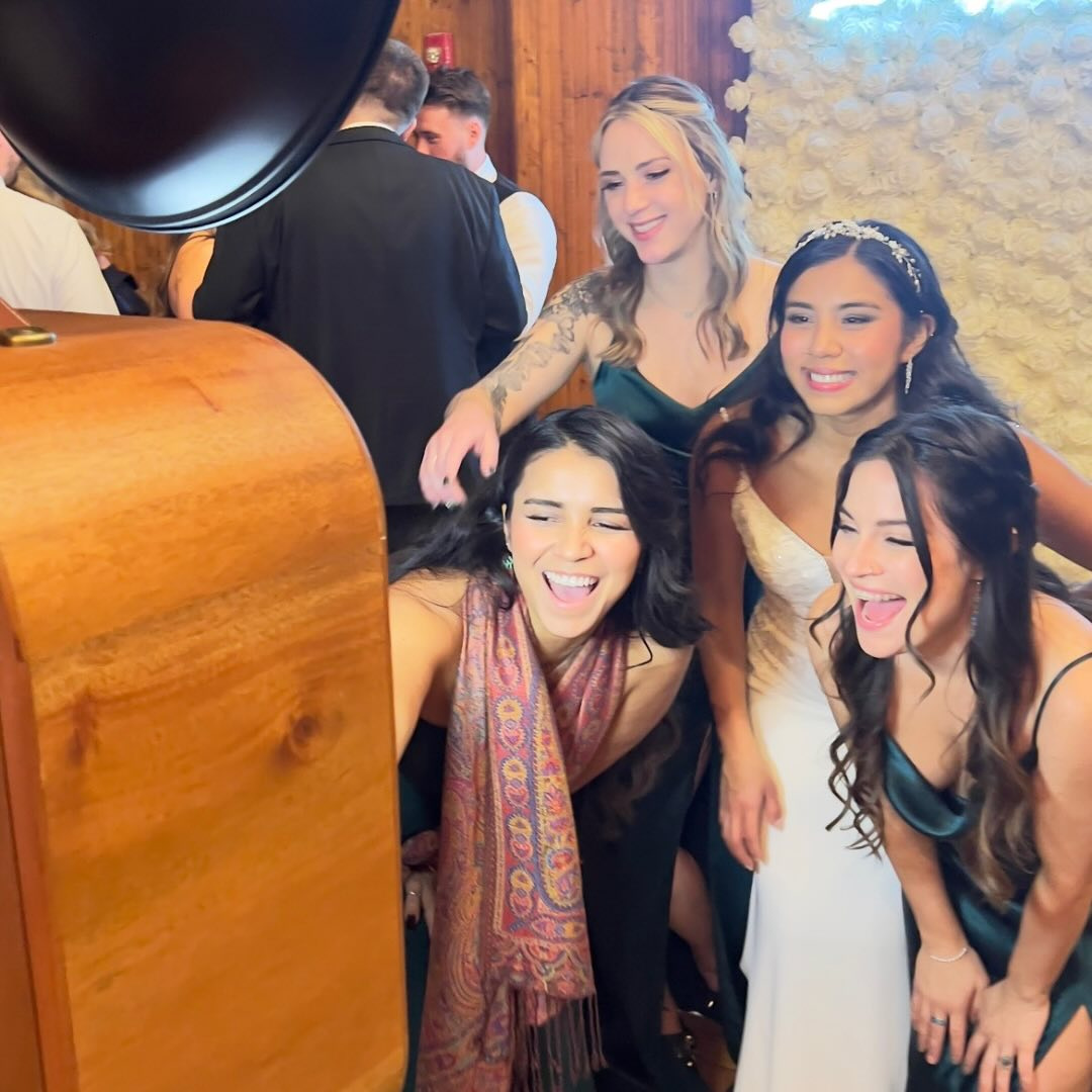 Vintage VW Photo Booth Bus vs Tripod Photo Booth - BuffaloveBus